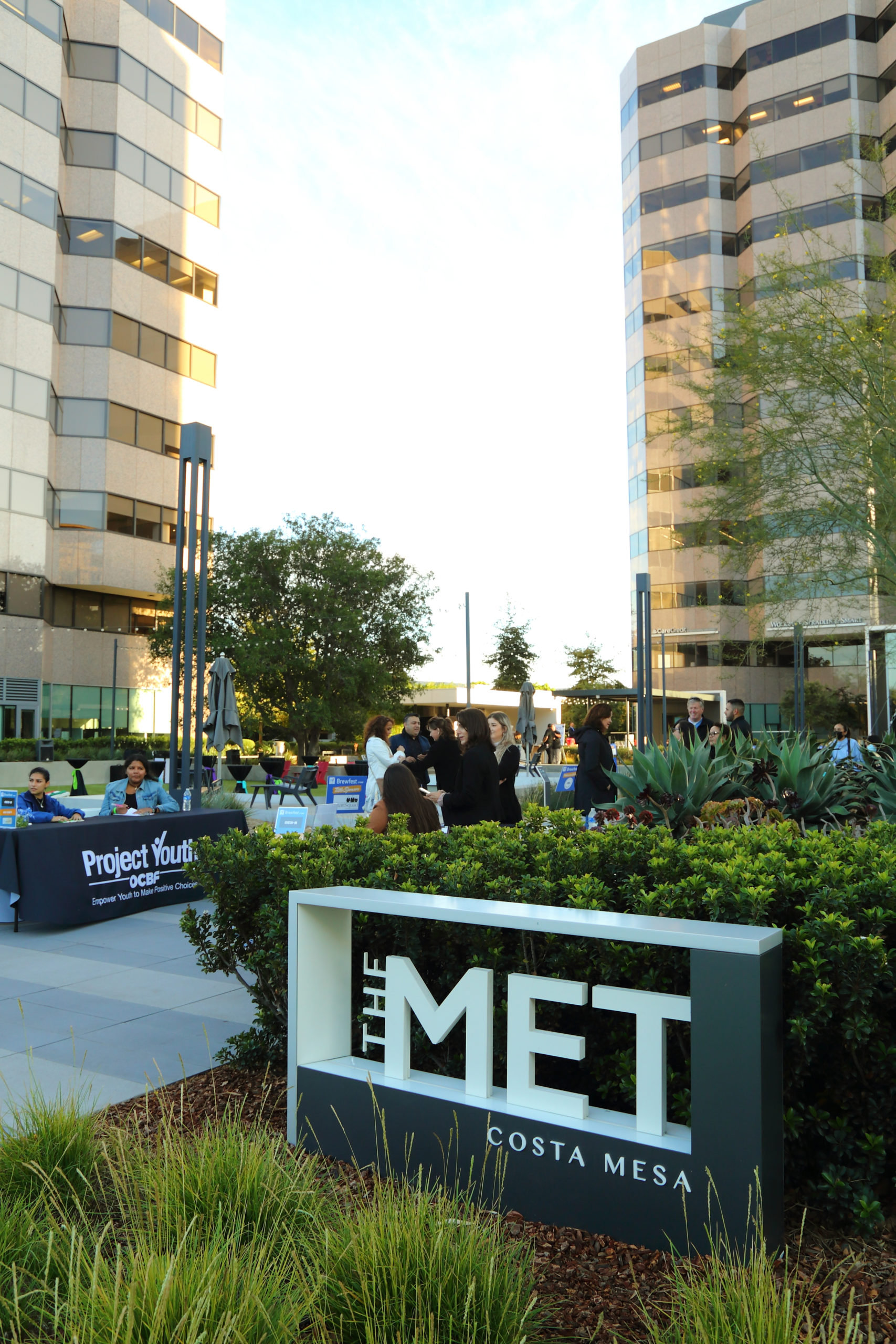 9th Annual Associate Board Brewfest at The MET » Project Youth OCBF